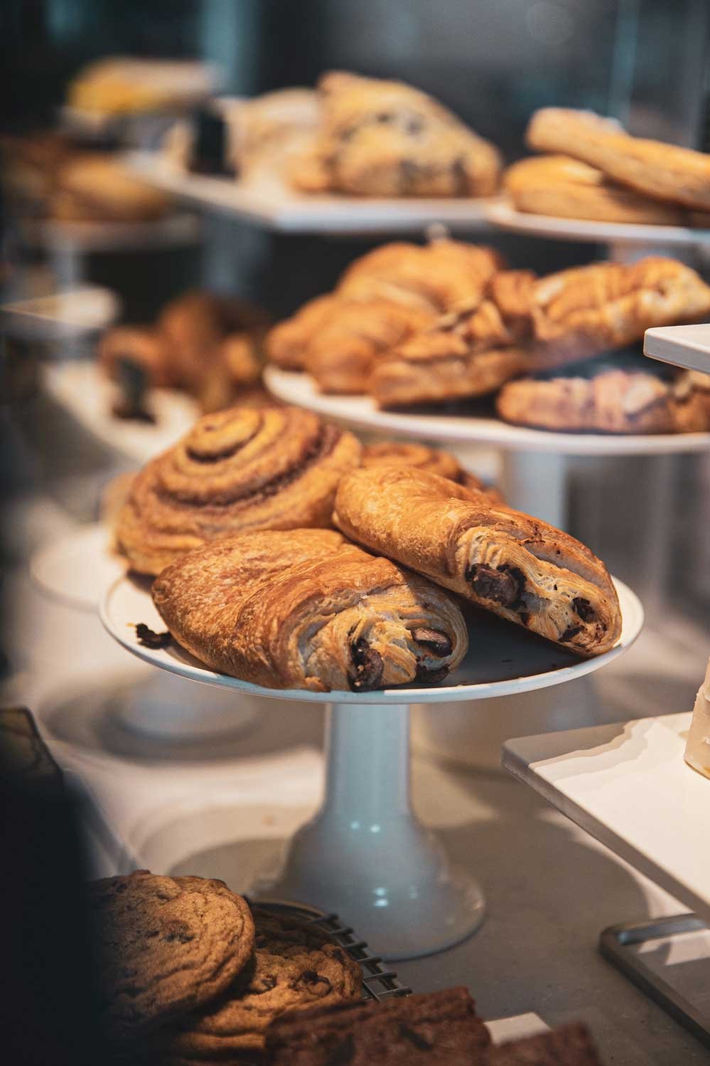 Chocolate Supplier for Industrial Bakery and Pastry | Freyabadi